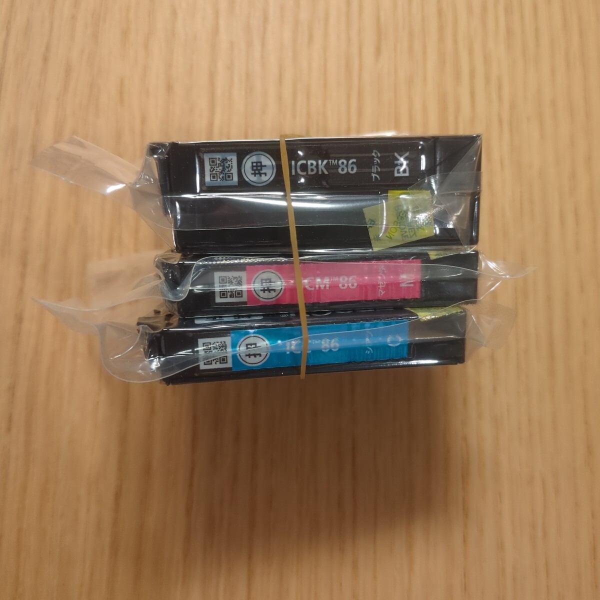 Yahoo!オークション - EPSON 純正インク ICBK86 ICM86 ICC86 未使用未...