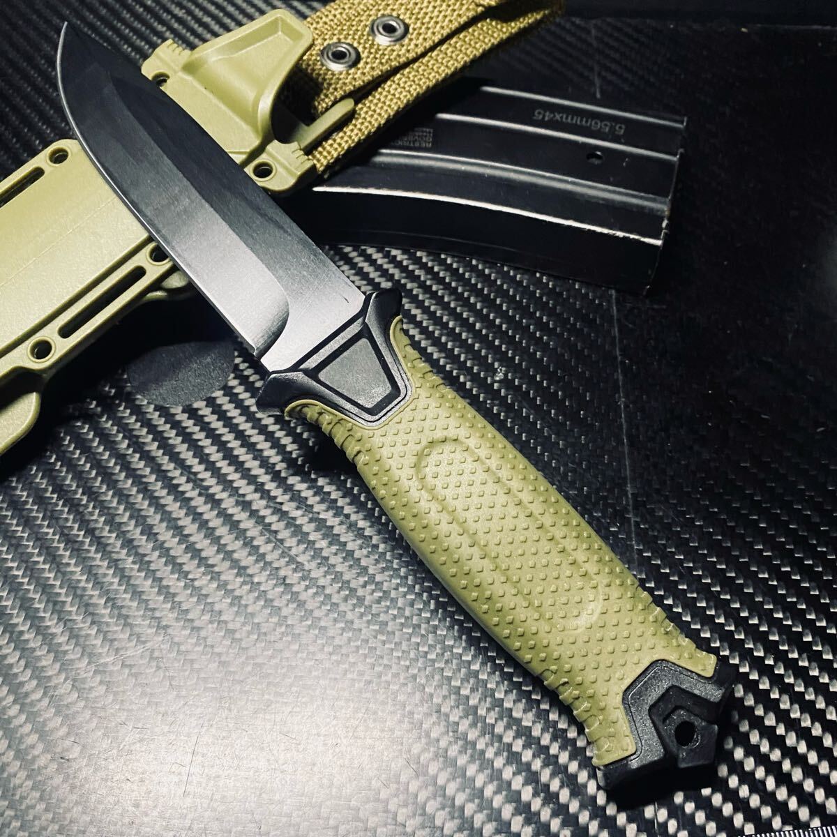 Yahoo!オークション - 高品質 サバイバルナイフ 重量感191g 鋼製 薪割...