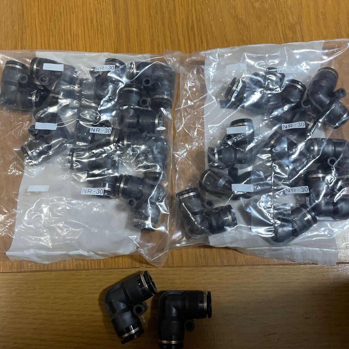 Yahoo!オークション - 新品未使用 ピスコPV10 22個セット pisco