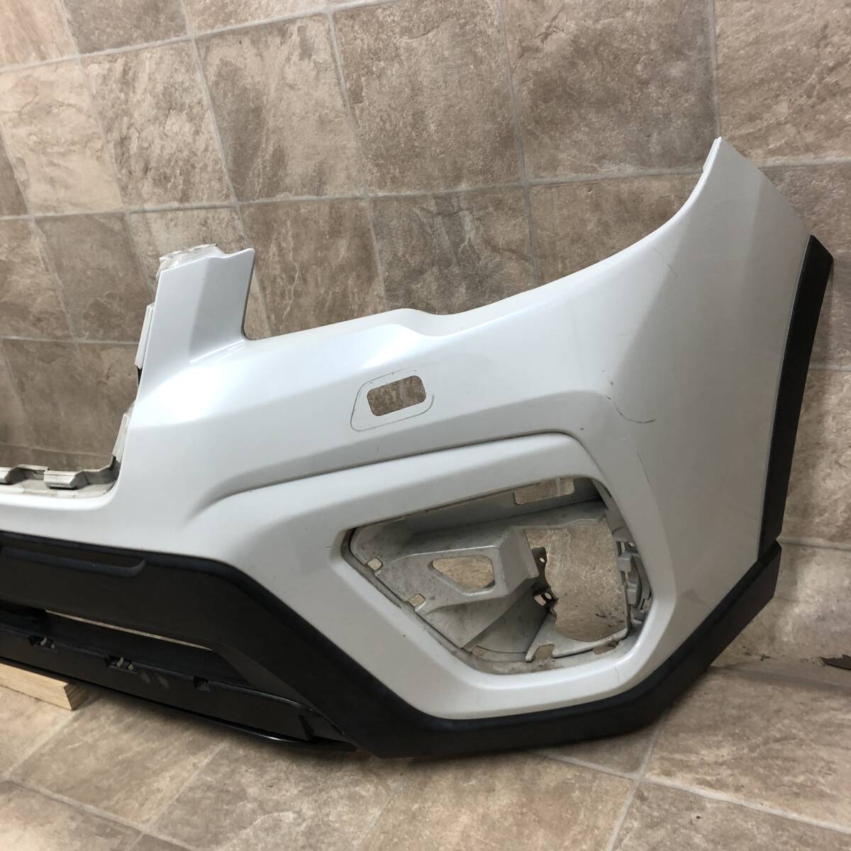 Yahoo!オークション - D3-181/SJ5/SJGフォレスター純正フロントバンパ...