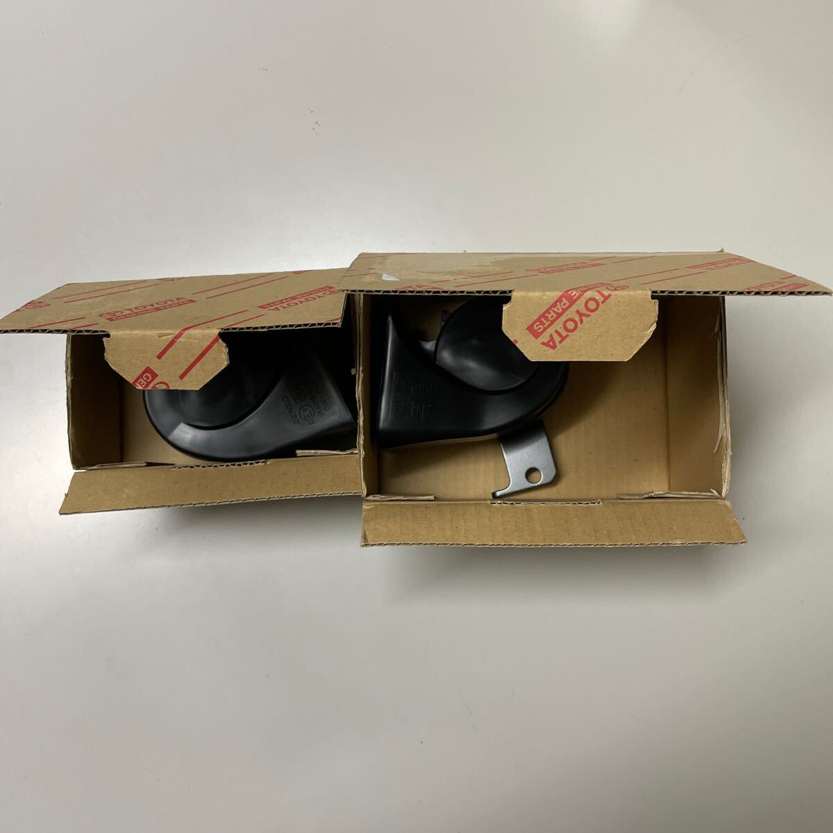 Yahoo!オークション - 未使用 純正品 トヨタ セルシオ30 UCF30 ホーン