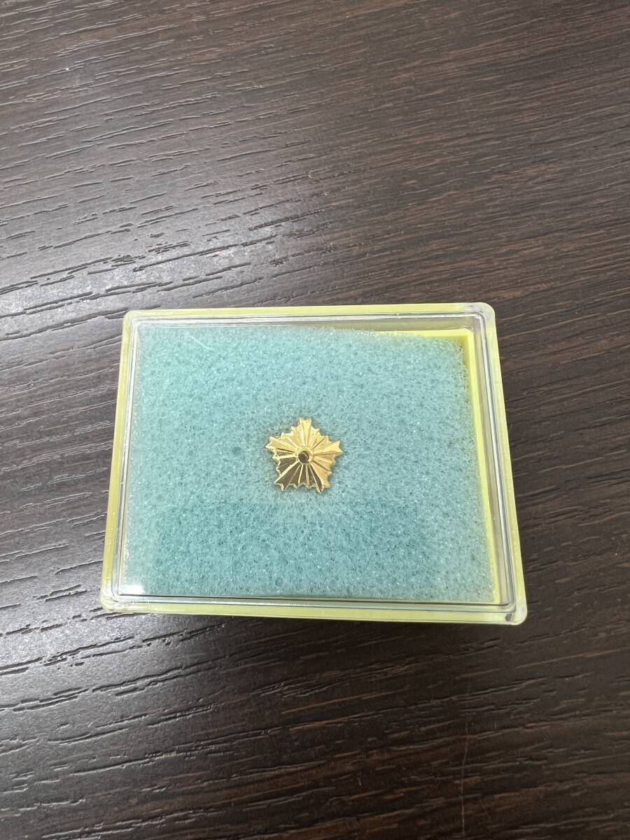 #1628 警視庁 旭日章 勲章 社章 記章 ピンズ ピンバッチ ケース入り ①(その他)｜売買されたオークション情報、yahooの商品情報をアーカイブ公開 - オークファン（aucfan.com）