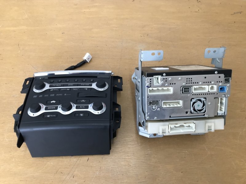 Yahoo!オークション - J32/PJ32/TNJ32 ティアナ 前期 日産純正 ナビユ...