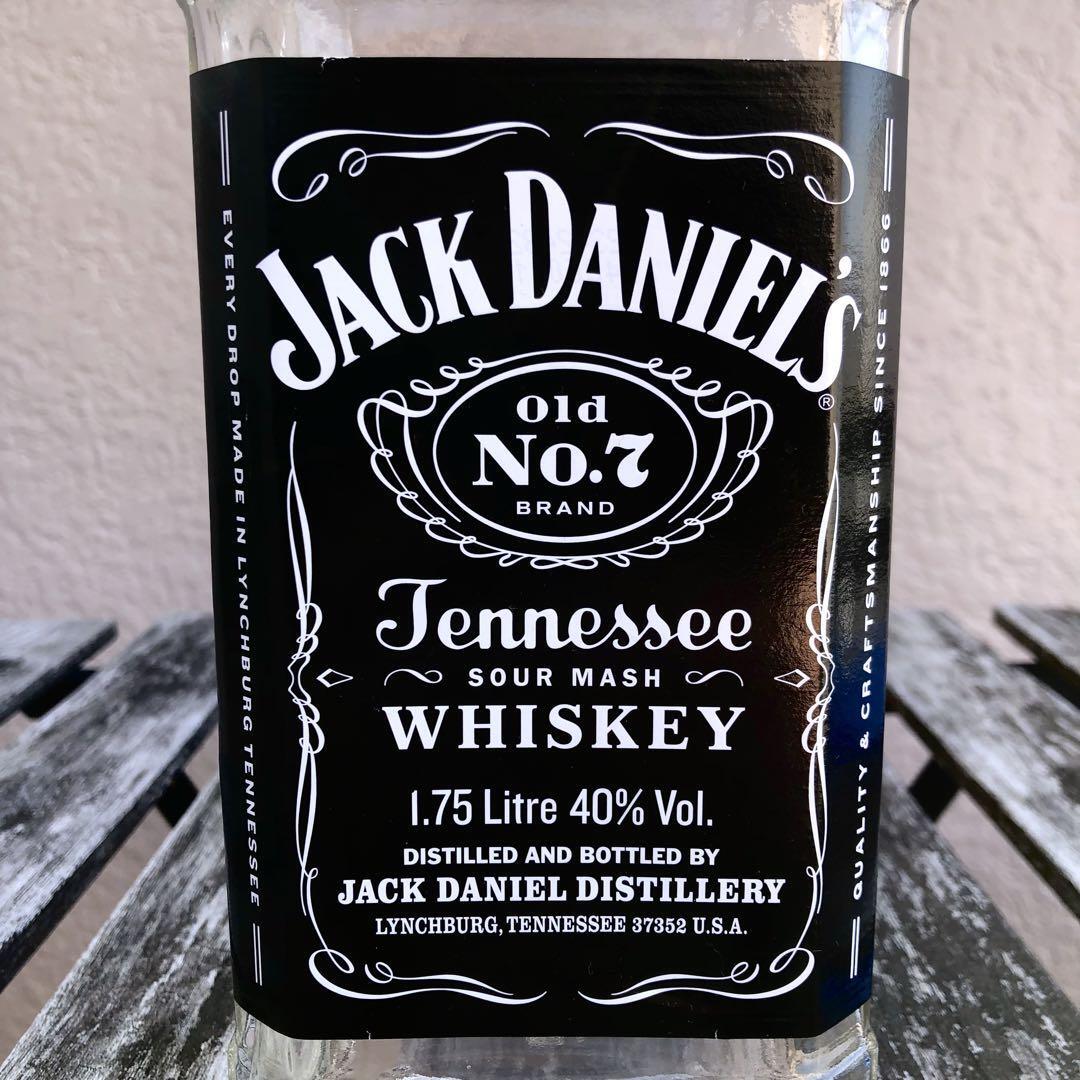 JACK DANIEL'S ジャックダニエル ウイスキー 空き瓶 空瓶 1750ml 40% 1本(ウイスキー)｜売買されたオークション情報、yahooの商品情報をアーカイブ公開 ...