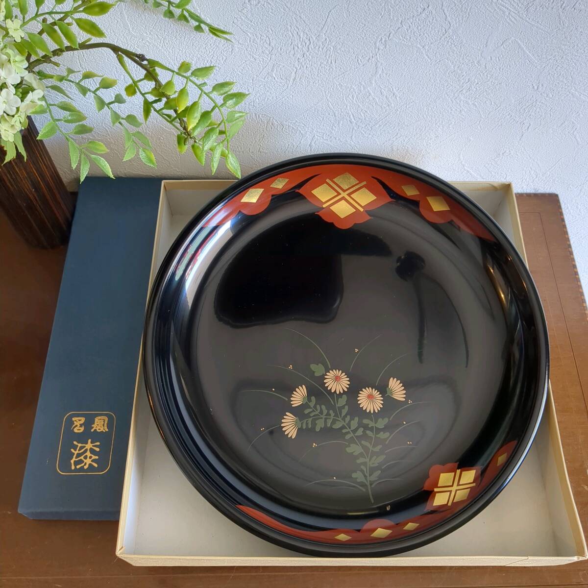 Yahoo!オークション - wasabi a258 漆菓子盆 美品 直径30.5㎝ 黒漆に小...