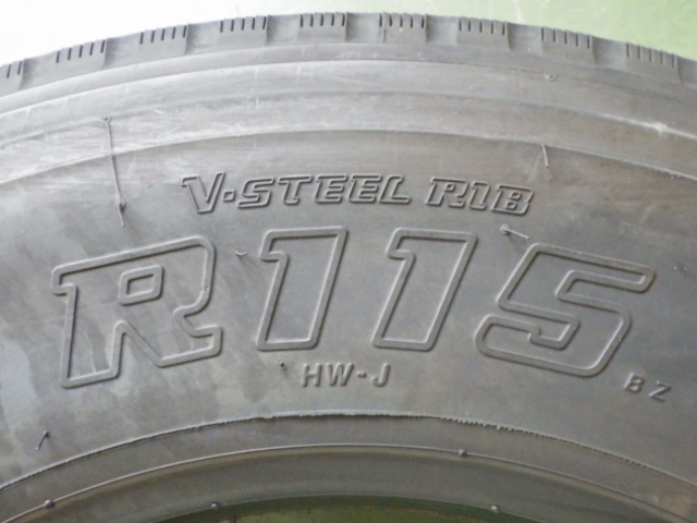 Yahoo!オークション - 225/80R17.5 123/122L ブリヂストン R115 中古 2...