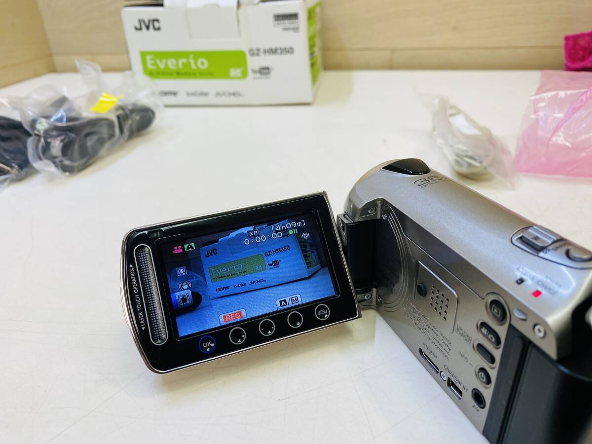 3 JVC Everio GZ-HM350 ビデオカメラ ハンディカム エブリオ シルバー(ビクター)｜売買されたオークション情報、yahooの商品情報をアーカイブ公開 - オークファン ...