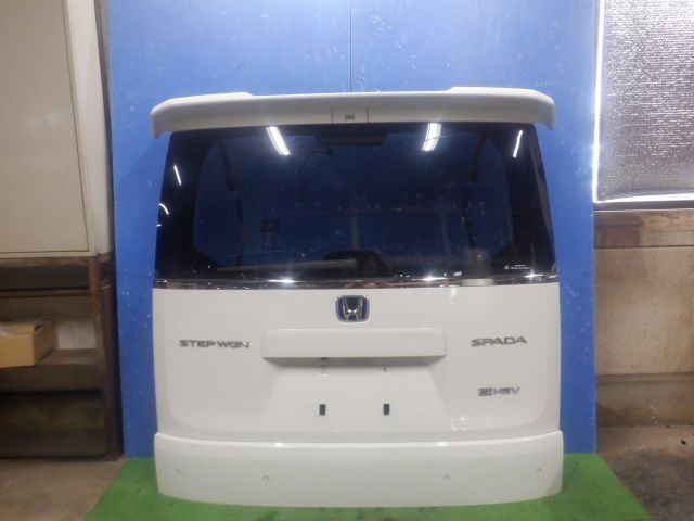 Yahoo!オークション - ステップワゴン 6AA-RP8 e HEV スパーダ バック...