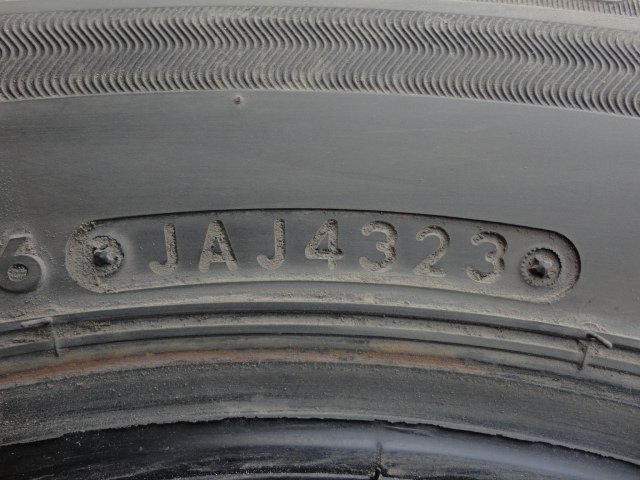 Yahoo!オークション - 8149 ほぼ新品 ブリヂストン VRX3 185/70R14 4...