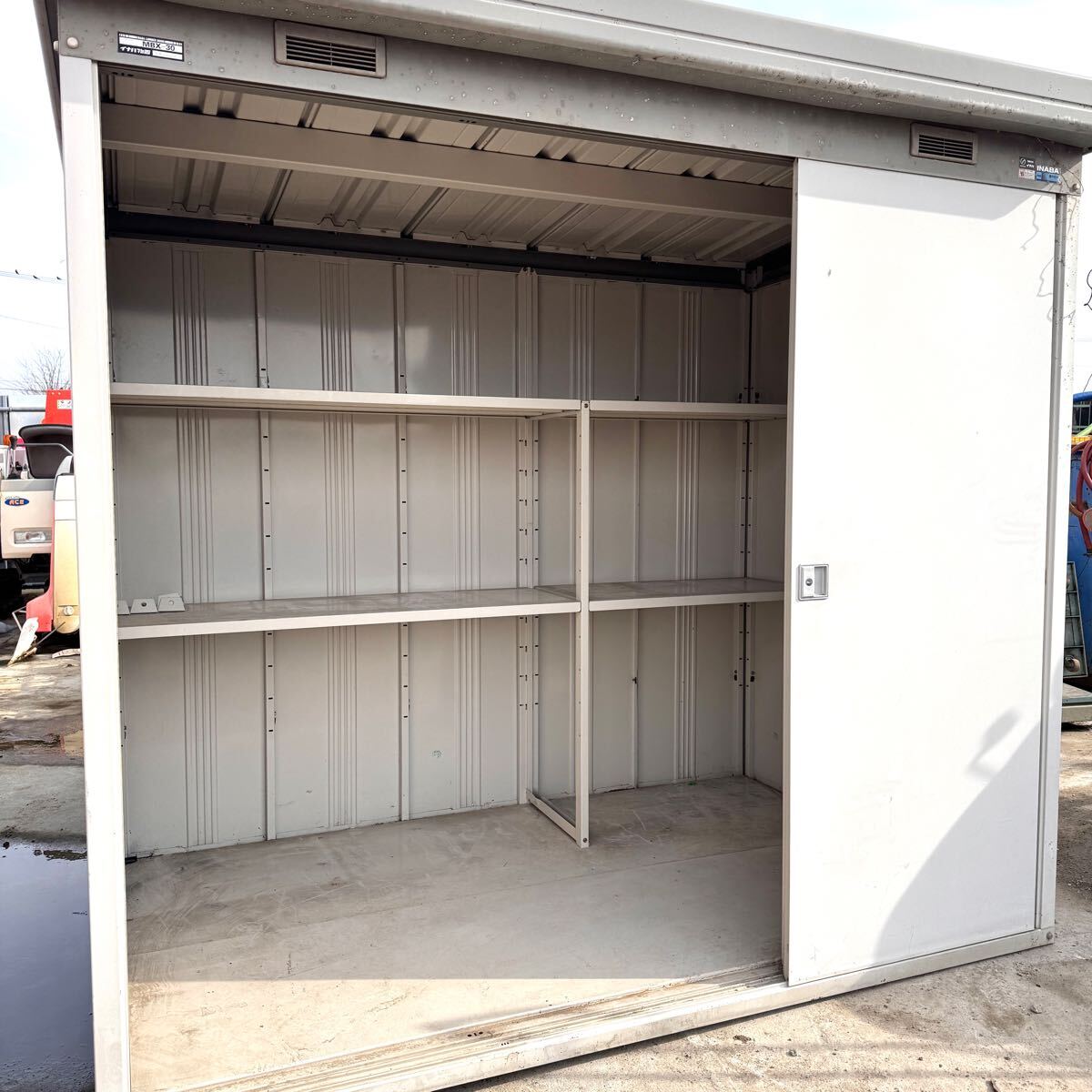 Yahoo!オークション - INABA イナバ物置 MBX-30 倉庫 収納庫 物置 イナ...