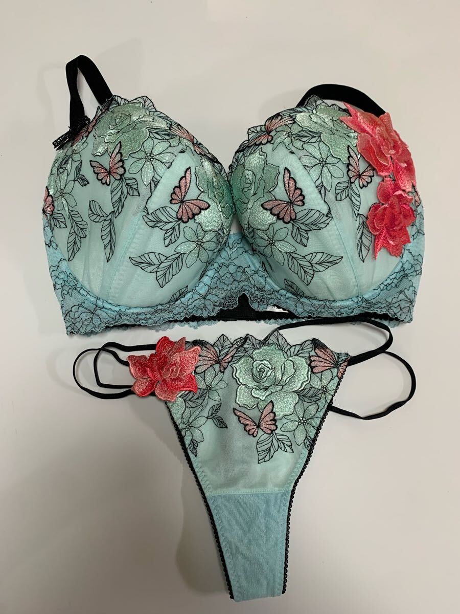 サルート83G P-upタイプ ブラジャーI75 ソングL 補正下着 ウェディング用 マタニティ用(75)｜売買されたオークション情報、yahooの商品情報をアーカイブ公開 - オークファン ...