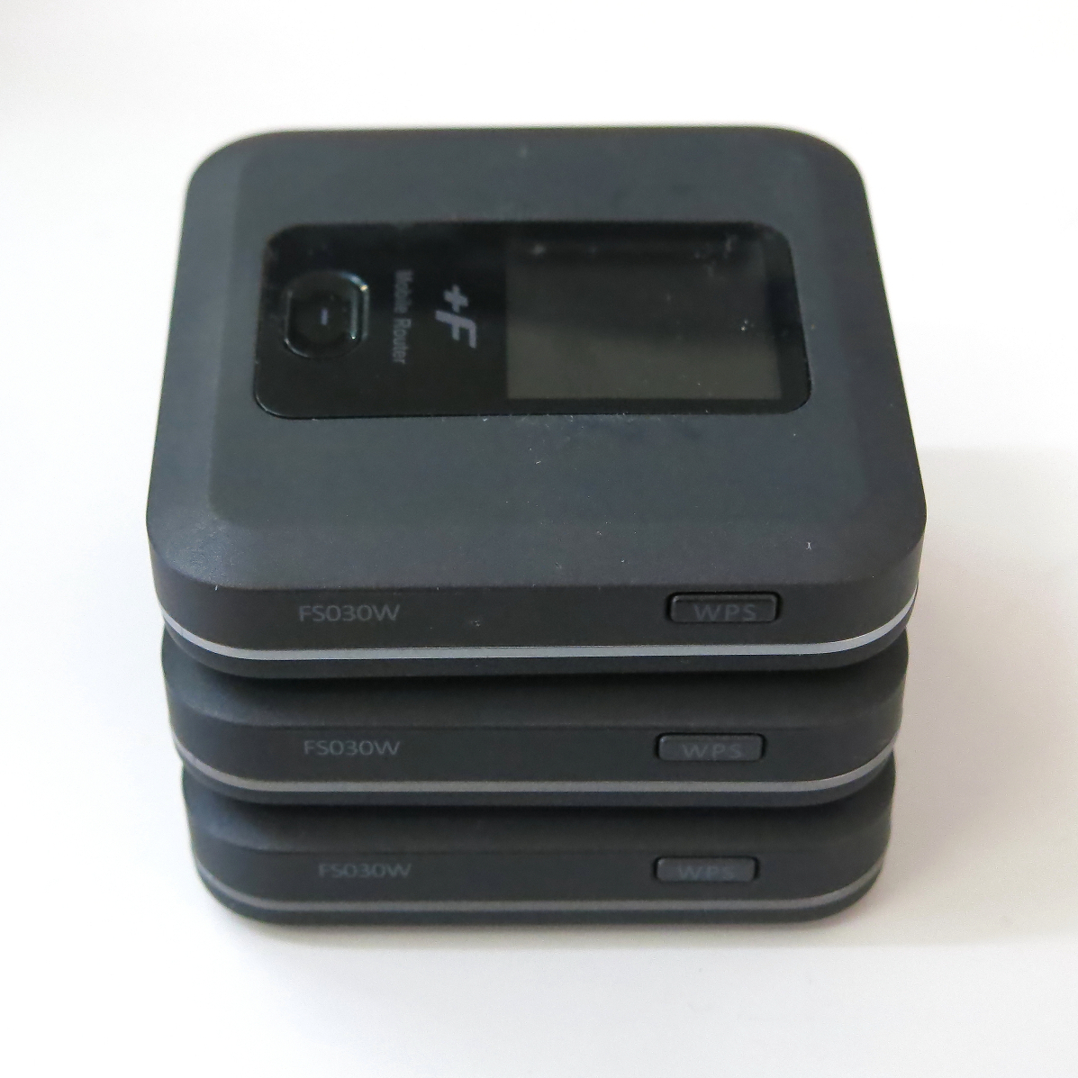 Yahoo!オークション - 富士ソフト モバイルルーター FUJISOFT +F FS03...