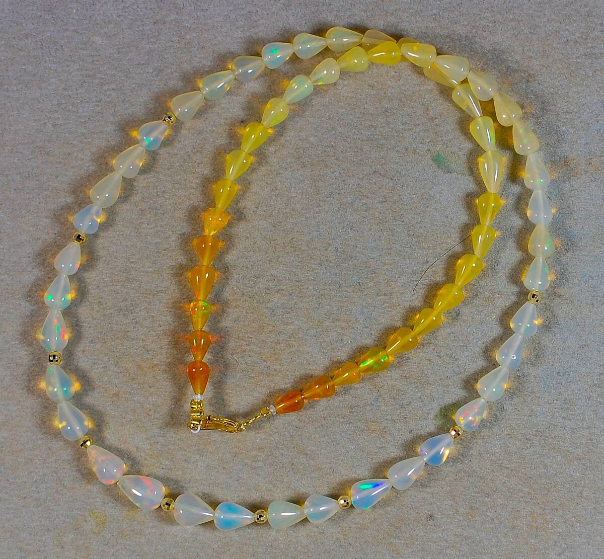 ￥100 ソ付K18遊色美しい艶照り良い 天然オパール32.5ct全長45㌢6.7㌘NC(オパール)｜売買されたオークション情報、yahooの商品情報をアーカイブ公開 - オークファン ...