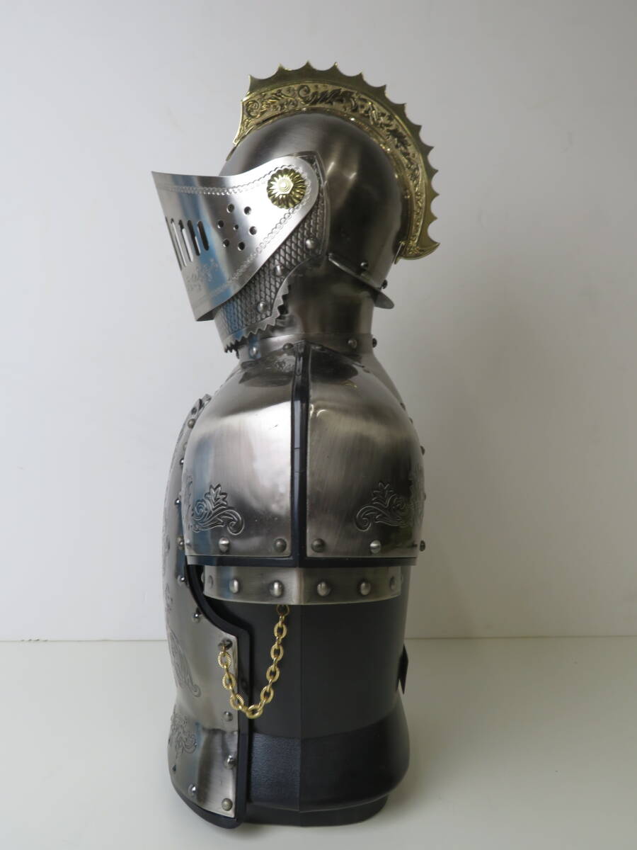 NIKKA WHISKY ニッカウイスキー 西洋 騎士 甲冑 デギャンタ ボトルケース 鎧 約42㎝ ガラスコップ付 ボトル欠品(洋風)｜売買されたオークション情報、yahooの商品情報を ...