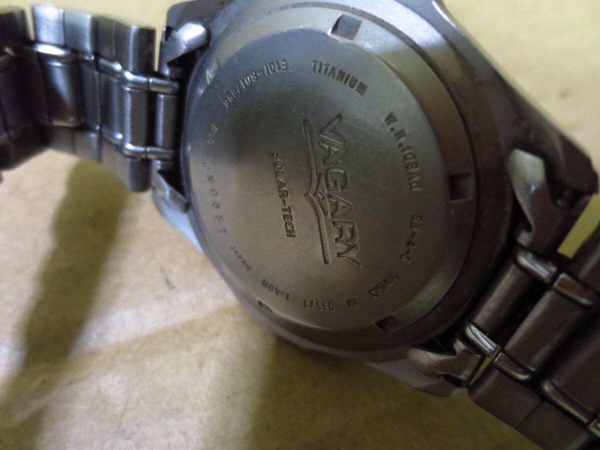 Yahoo!オークション - VAGARY メンズ腕時計 E101-S017394