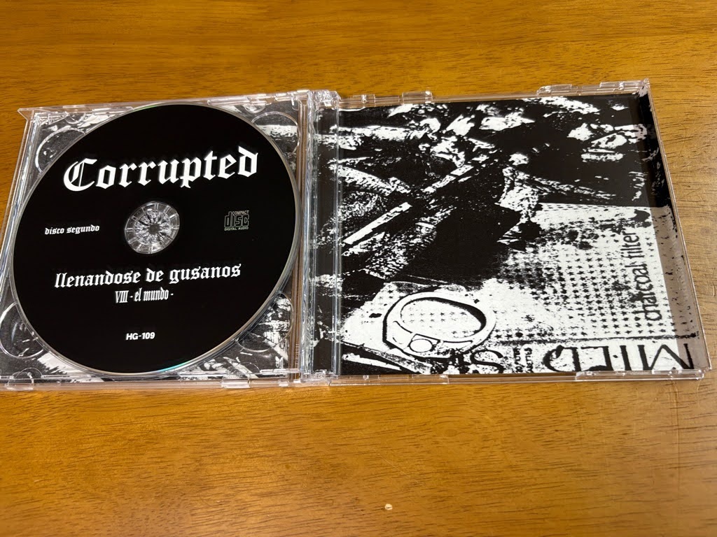 Yahoo!オークション - n7/2枚組 CD Corrupted llenandose de gusanos H...