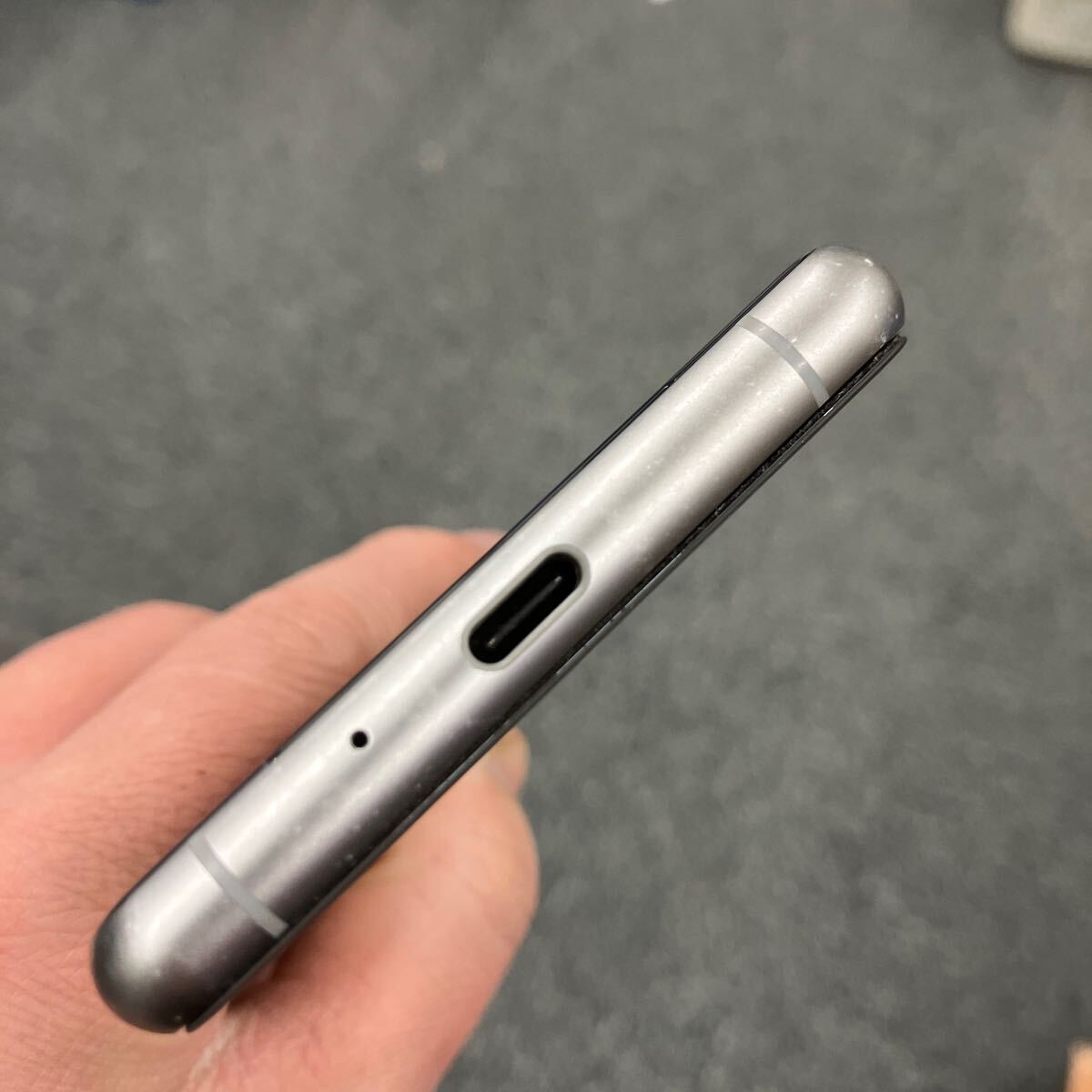 Yahoo!オークション - docomo XPERIA SO-53B B096