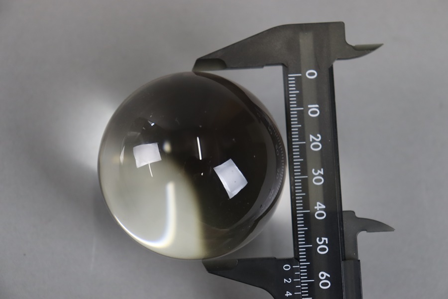 Yahoo!オークション - 天然水晶玉 径5 5cmm 重243g 宝石鑑定書付 本水...