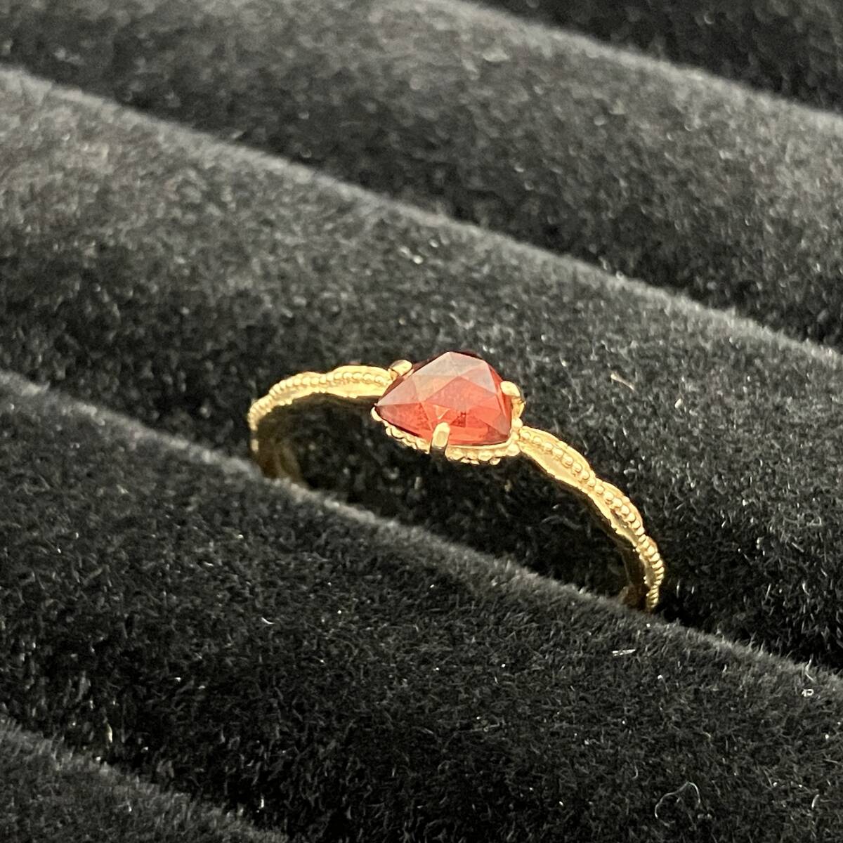 Yahoo!オークション - 新品仕上済み 赤石 デザイン リング K10 11号 1....