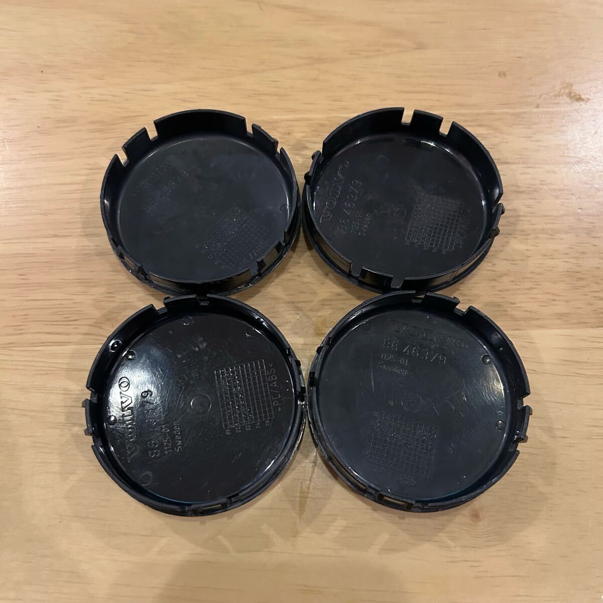 Yahoo!オークション - M081 VOLVO ボルボ 純正 センターキャップ 4個 ...