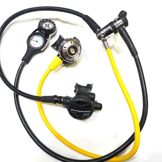 Yahoo!オークション - アトミック ATOMIC B2 レギュセット スイベル 定...