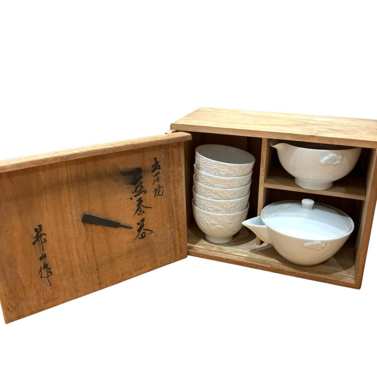 ☆出石焼 昇山作 小嶋昇山 白磁・彫紋様 煎茶道具 急須 湯呑5客 ☆出石焼 昇山作 小嶋昇山 白磁・彫紋様 煎茶道具 急須 湯呑5客