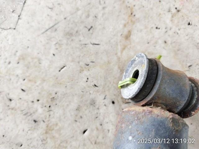 Yahoo!オークション - 【KBT】ポーター J-PC4D 左リア ショックアブソ...