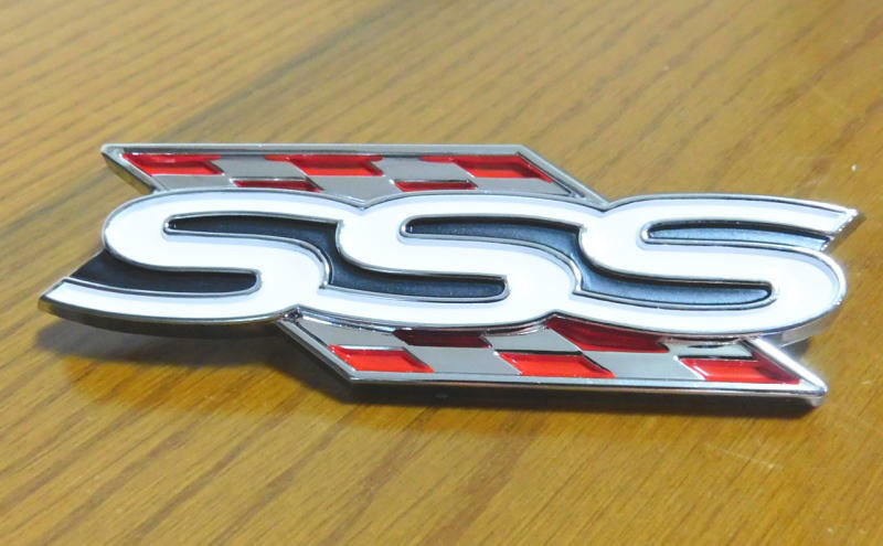 Yahoo!オークション - 510ブルーバードSSSエンブレム左右セット新品 リ...