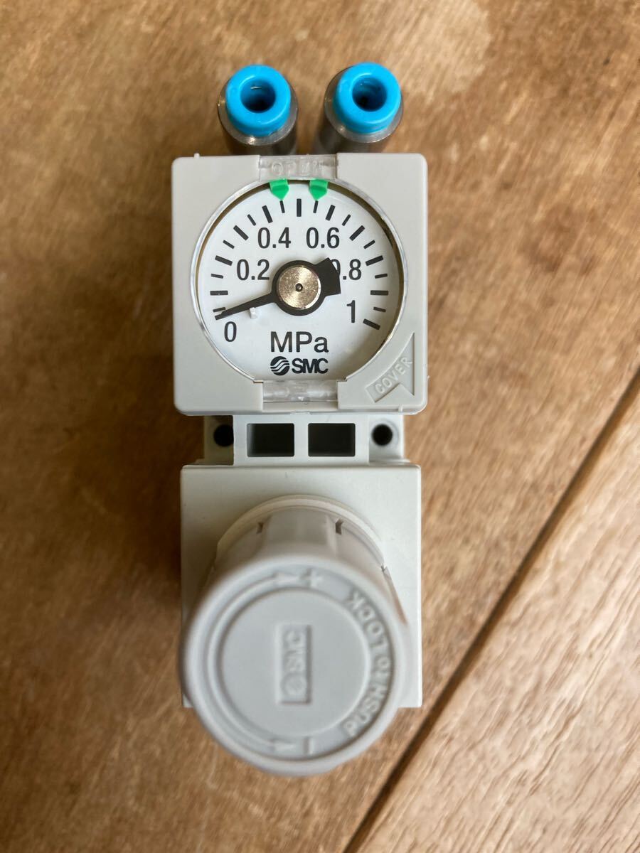 Yahoo!オークション - 小型マニホールドレギュレータ ARM10 0-1MPa 4mm...