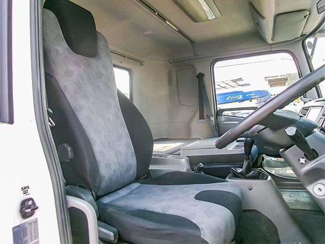 Yahoo!オークション - H28 UDトラックス コンドル クレーン付平ボディ ...