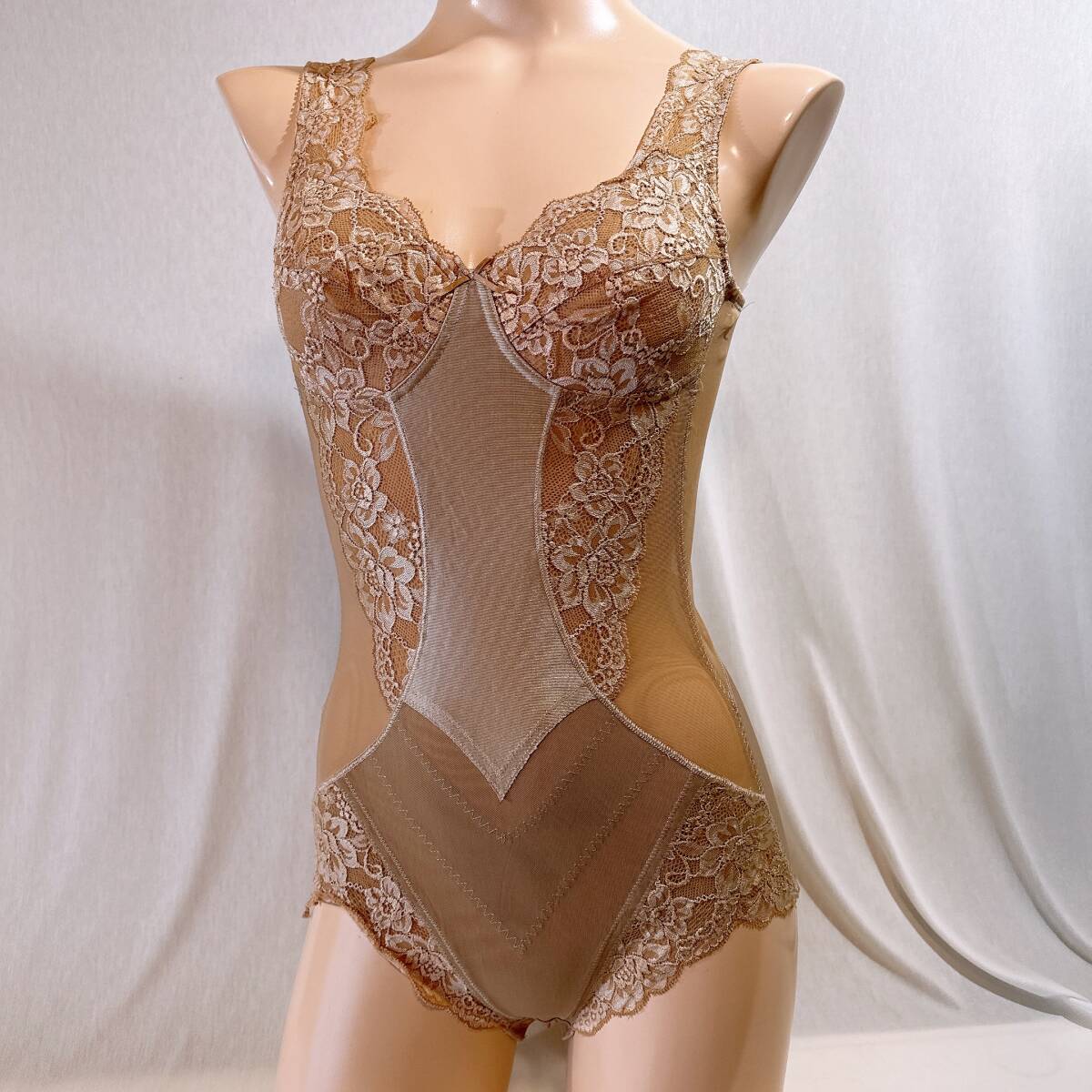 Yahoo!オークション - 179 高級 ボディスーツ A80L