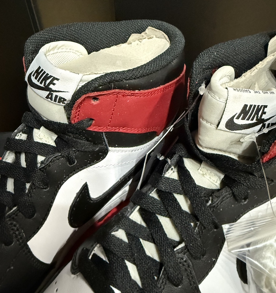 Nike Air Jordan 1 Retro High OG Black Toe (2013) 29 11 Nike Air Jordan 1 Retro High OG Black Toe (2013) 29 11