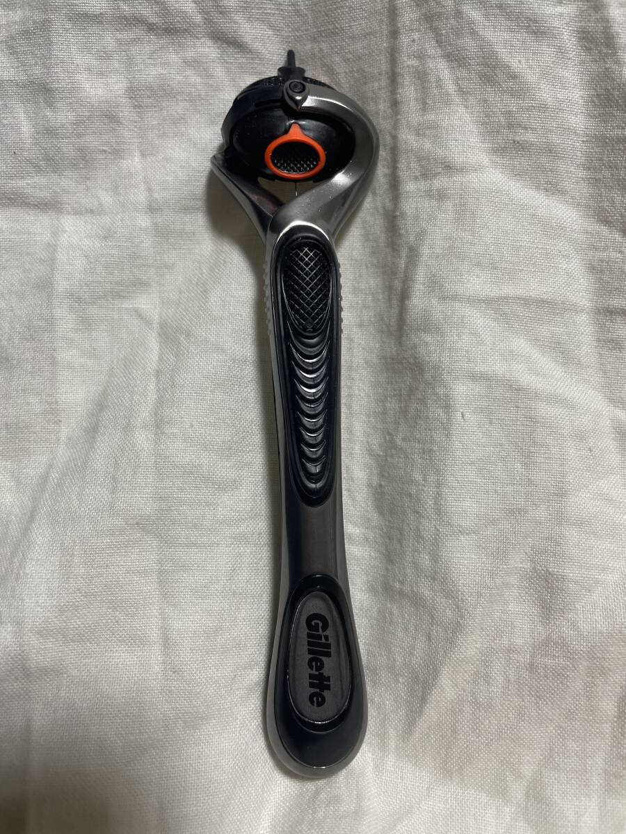 Yahoo!オークション - 大人気 ジレット プログライド 5+1 ホルダーのみ...