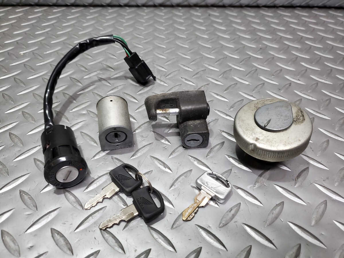 1538 スーパーカブ90 カスタム 純正 キーセット HA02-2637… セル付き 12V ホンダ(ホンダ用)｜売買されたオークション情報、yahooの商品情報をアーカイブ公開 ...
