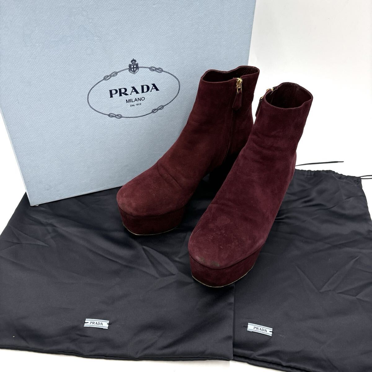 Yahoo!オークション - 付属品完備 イタリア製 '高級感溢れる' PRADA ...