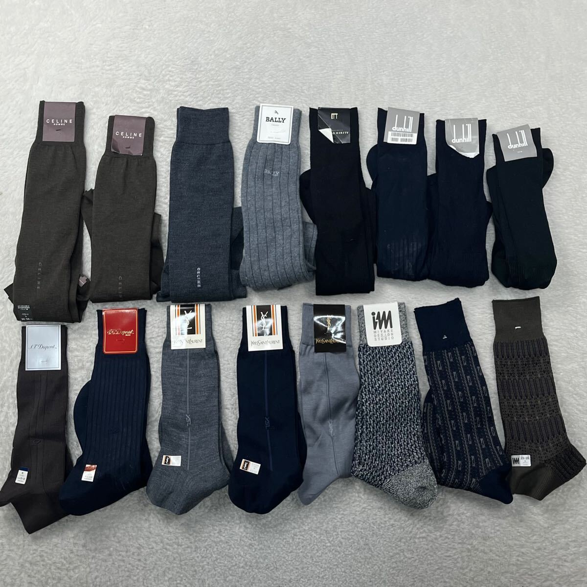 日本代購代標第一品牌【樂淘letao】－【新品 未使用 タグ付】【16点セット まとめ売り】dunhill CELINE isseymiyake YSL 靴下 高級 ハイブランド ソックス ...