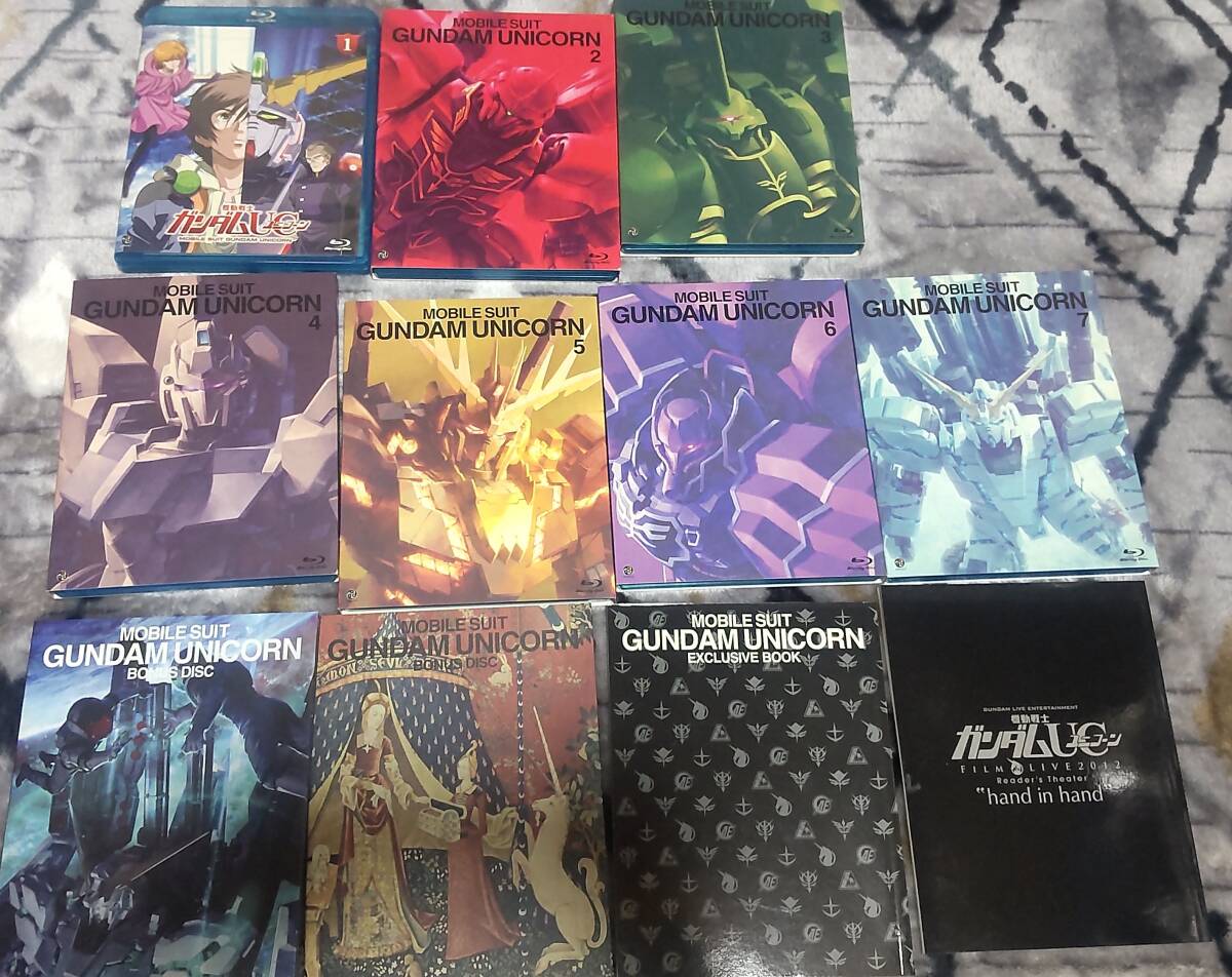 Yahoo!オークション - 機動戦士ガンダムUC Blu-ray 1～7巻