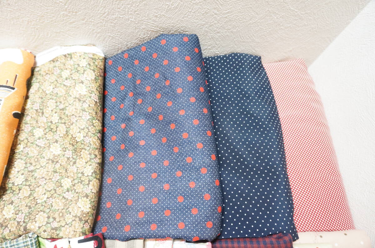 Yahoo!オークション - 【Z328-4.O】超大量 布 生地 はぎれ 約13.8㎏ サ...