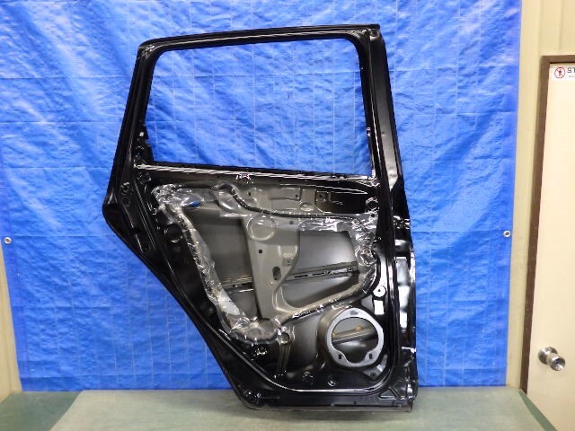 Yahoo!オークション - B111 フィット GK3 GK4 GK5 GK6 左リアドア ハイ...