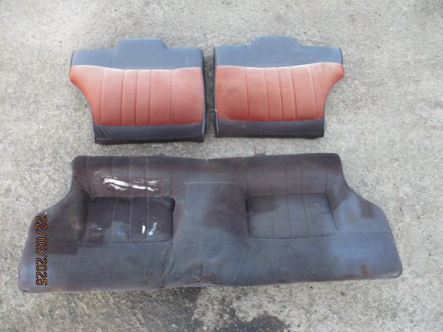 Yahoo!オークション - (0358)AE86 スプリンタートレノ リアシート