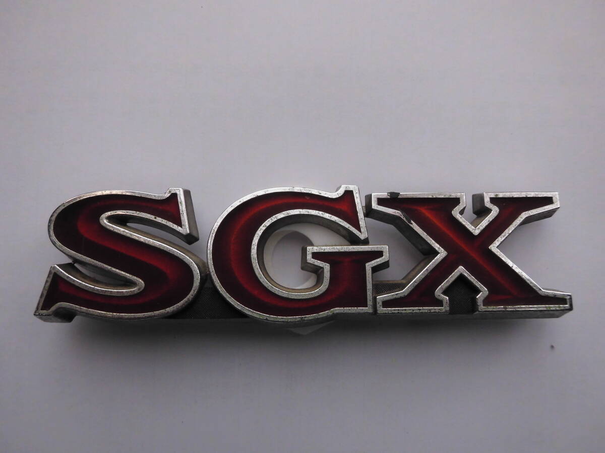 Yahoo!オークション - SGX C130系ローレルのエンブレム