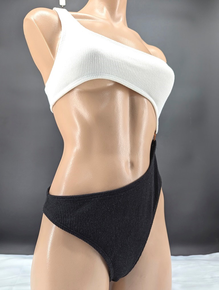 Yahoo!オークション - Y258 セクシー サイドリング モノトーン ハイカ...