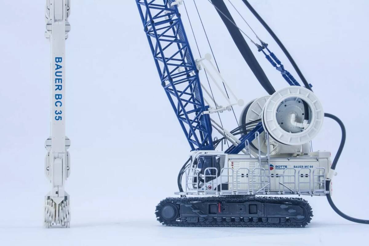 Yahoo!オークション - 送料無料 Bauer MC96 Crane BC35 Trench Cutter ...