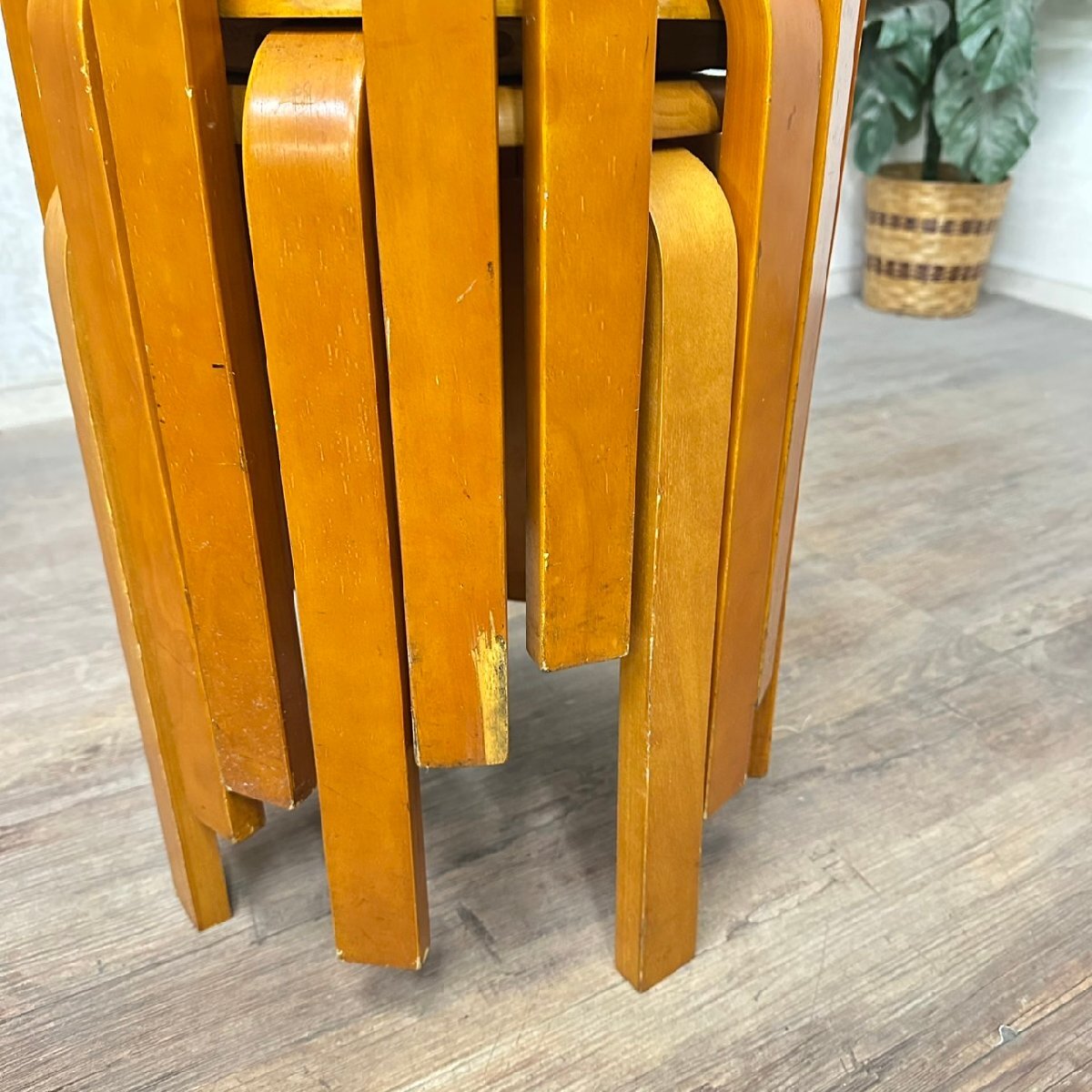 Yahoo!オークション - USDE スタッキングスツール 立ち上がり椅子 チェ...