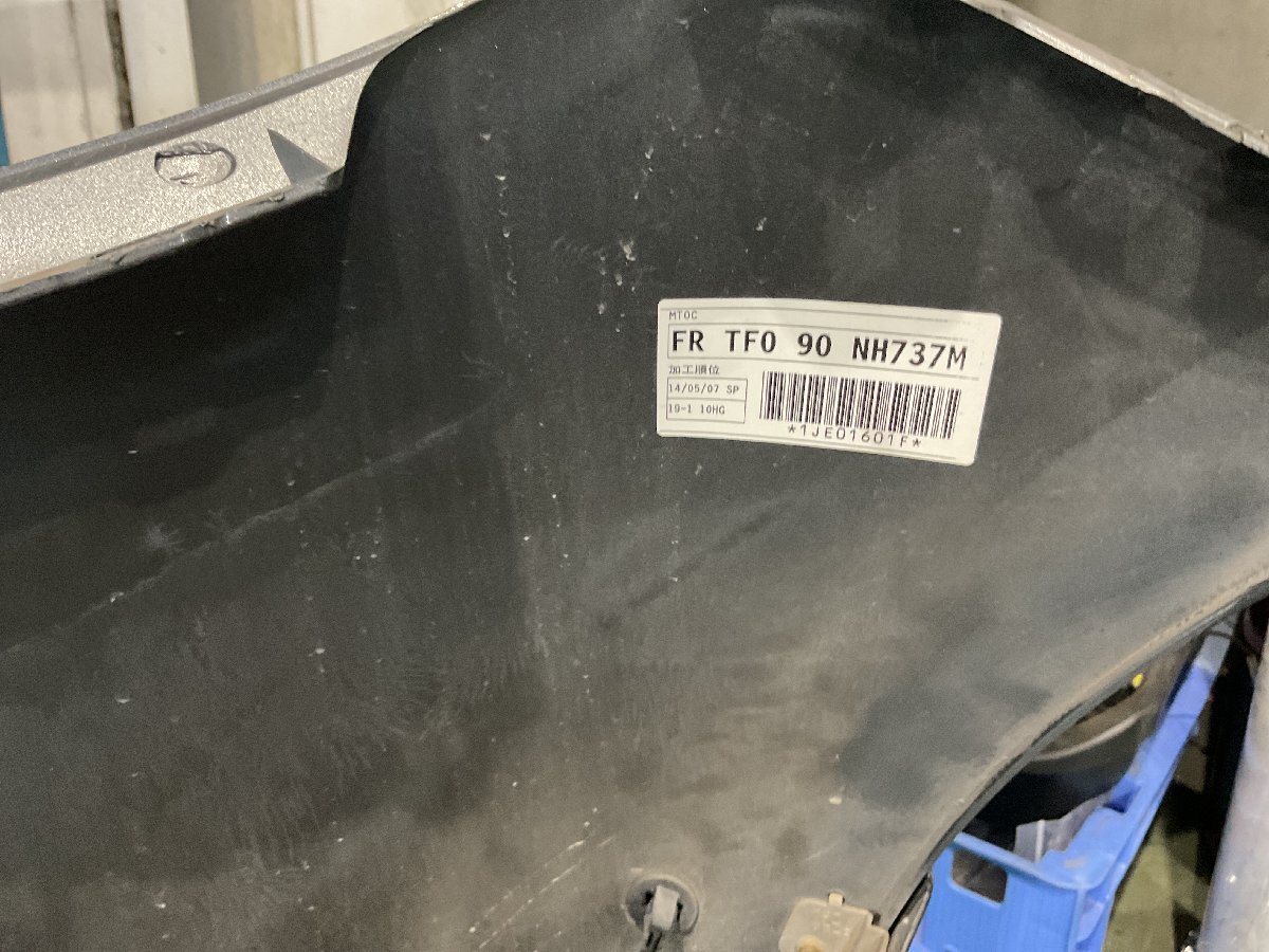 Yahoo!オークション - ① ホンダ フィットハイブリッド GP1 Fバンパー ...