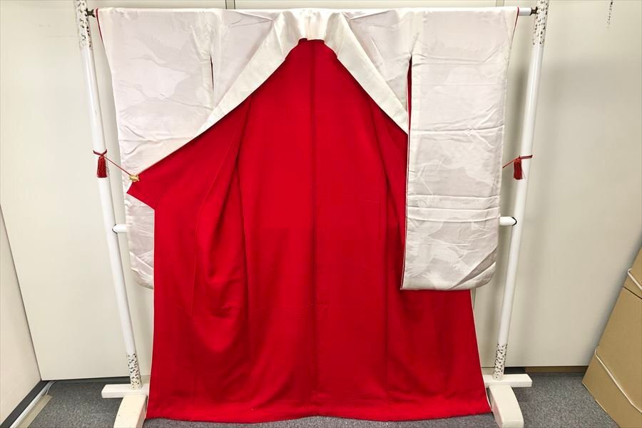 Yahoo!オークション - 中古着物 着物 花嫁衣装 まとめ売り4点 白無垢 ...