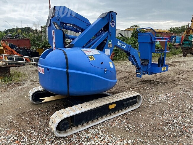 Yahoo!オークション - 自走式高所作業車 長野工業 NUL070R 3 330h