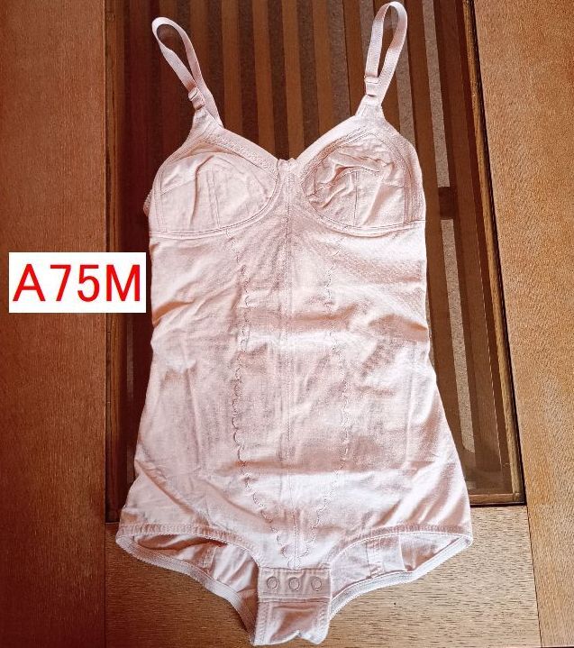 Yahoo!オークション - 難あり ボディスーツ 補正下着 A75M ホームクリ...