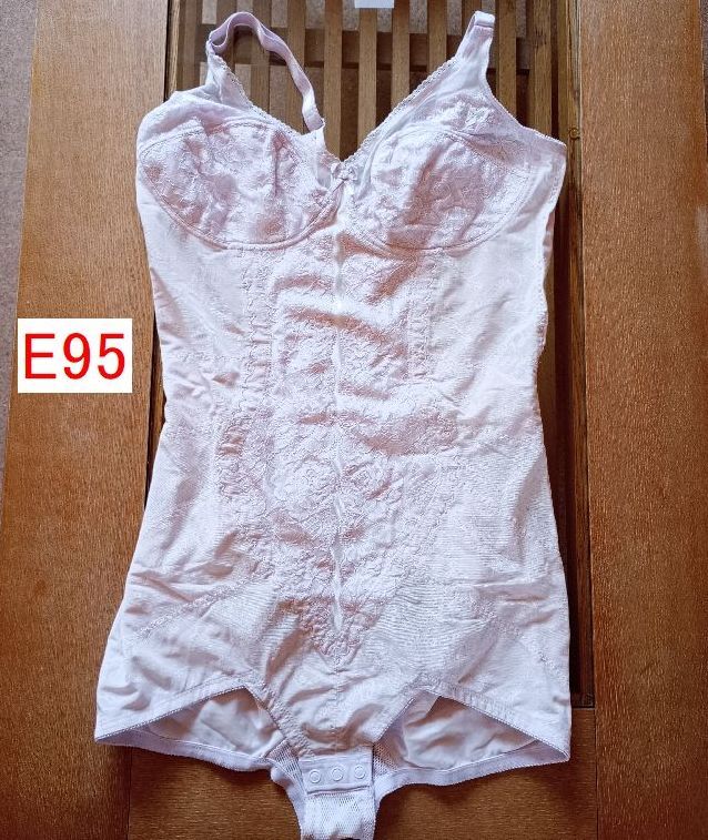 Yahoo!オークション - ボディスーツ 補正下着 E95 ホームクリーニング...