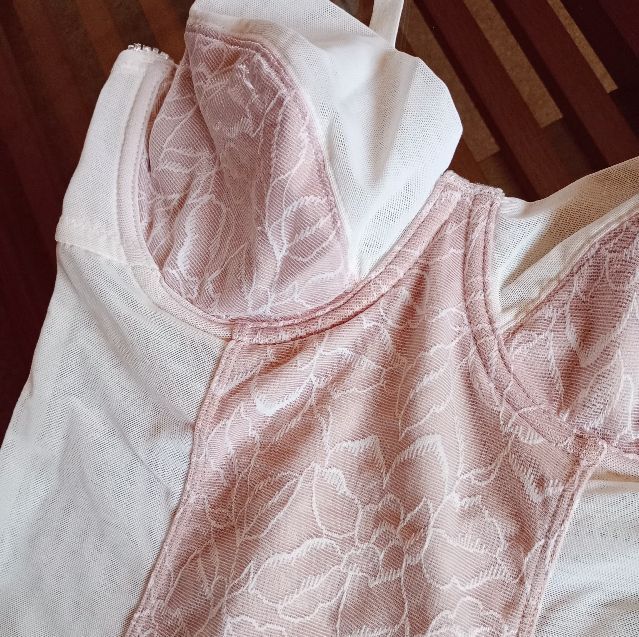 Yahoo!オークション - インポート ボディスーツ 補正下着 34C（日本サ...